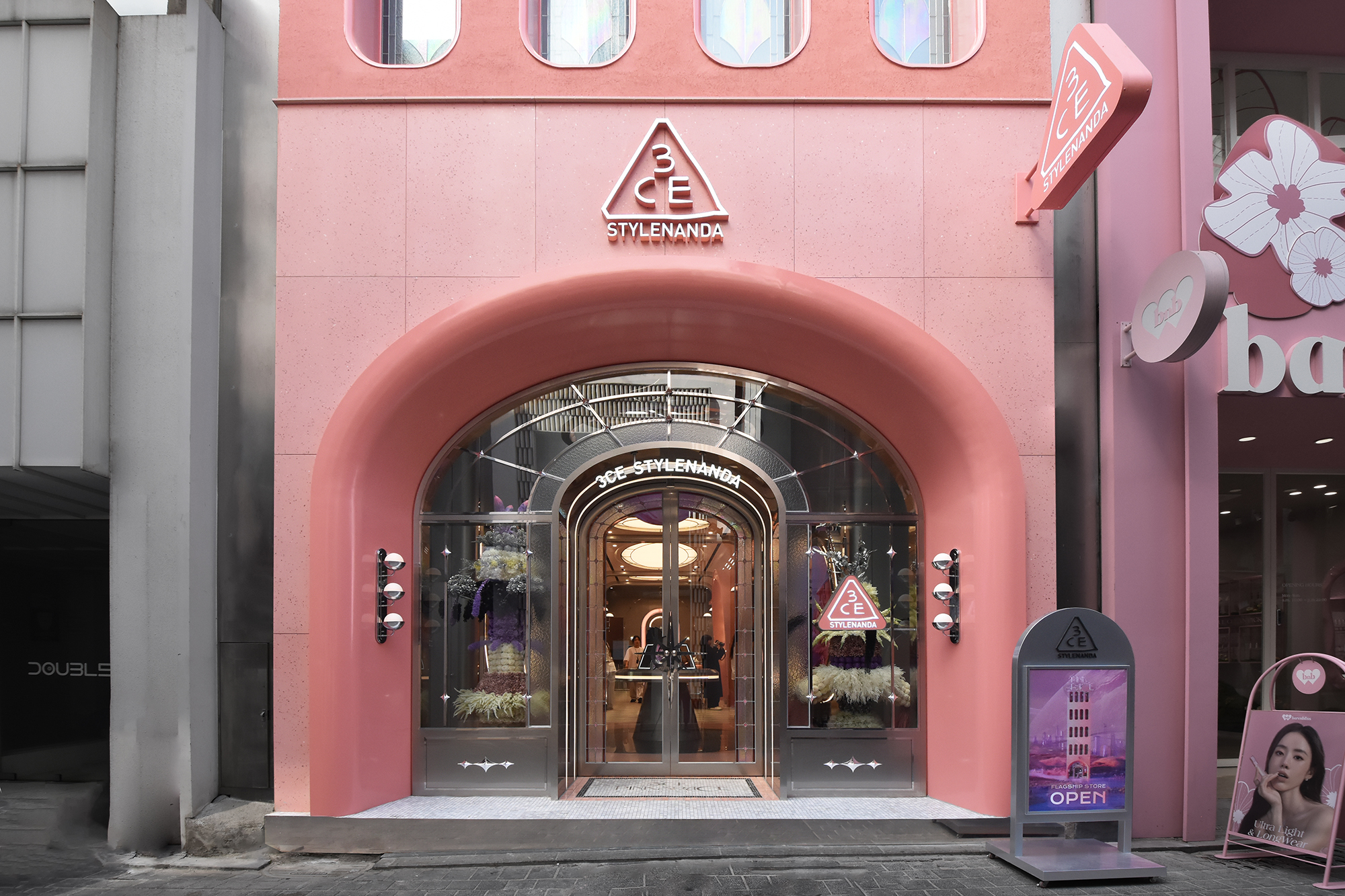 3CE 명동 플래그십 스토어 공간 디자인 | Design＋