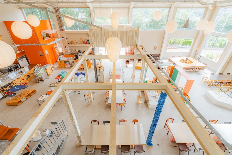 빈티지 가구를 매개로 한 디자인 플랫폼, dkff | Design＋